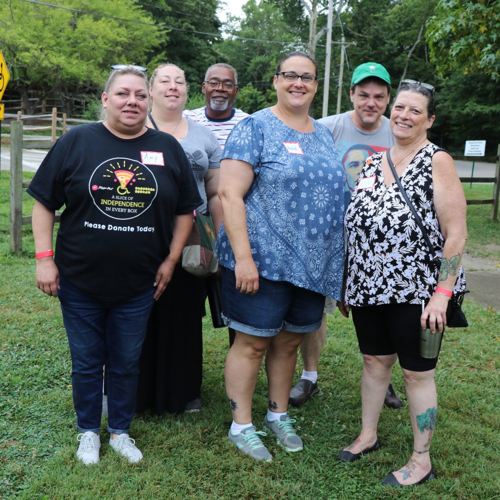 Amy Cope and team of Pizza Hut Volunteers | Stepping Stones (Ohio)